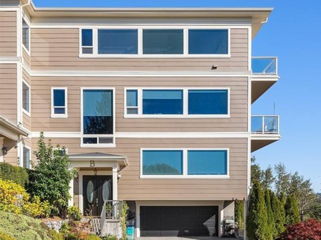6404 NE 181st St Unit B, Kenmore, WA 98028