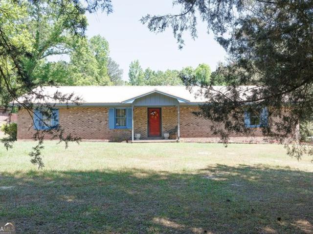 6404 Cartledge Rd, Box Springs, GA 31801