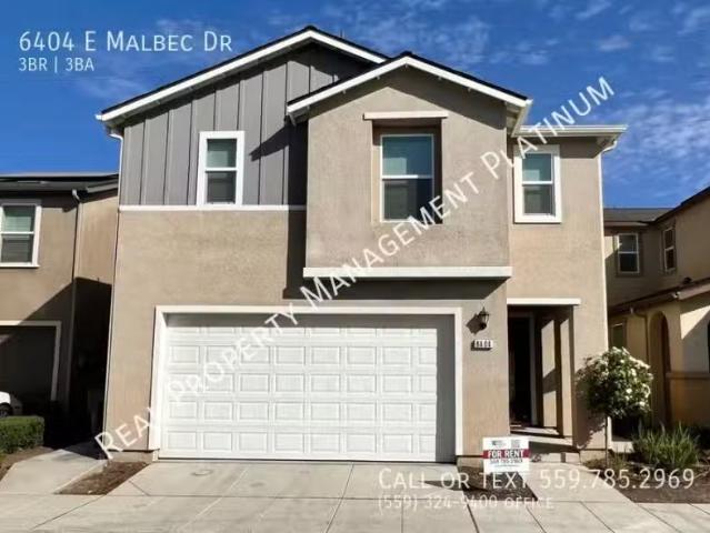 6404 E Malbec Dr, Fresno, CA 93727