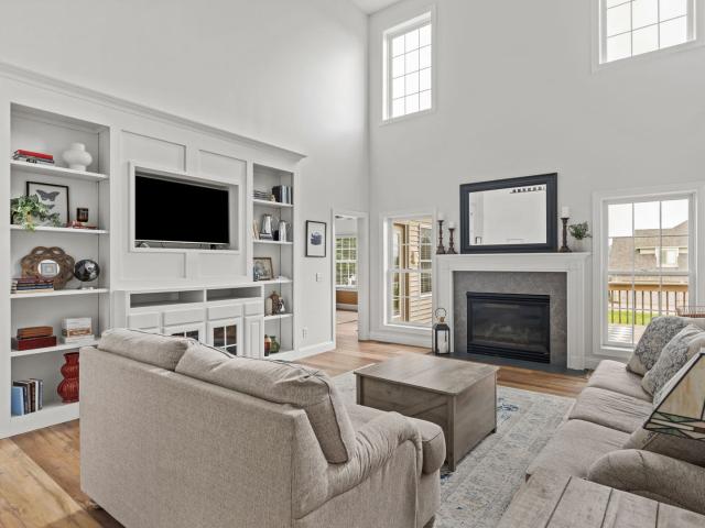6404 Forest Road