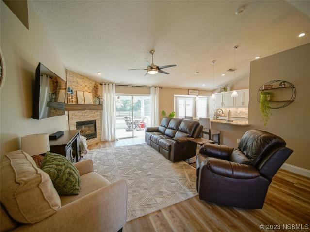 6404 Whit Ct, Port Orange, FL 32128 | MLS #1077 | Compass