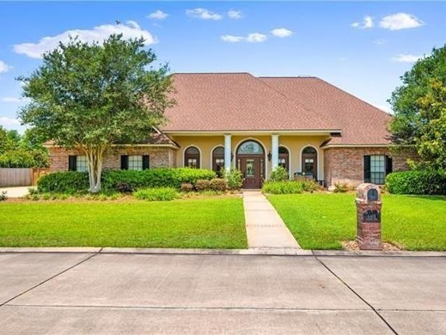 6405 Audubon Oaks Dr, Alexandria, LA 71303