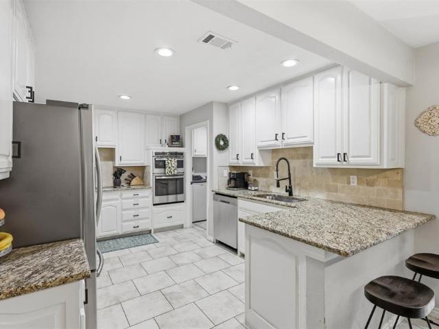 6405 Amicable Drive
