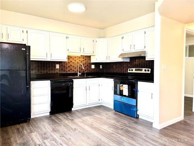 6405 Harbinger Ln, Miamisburg, OH 45449