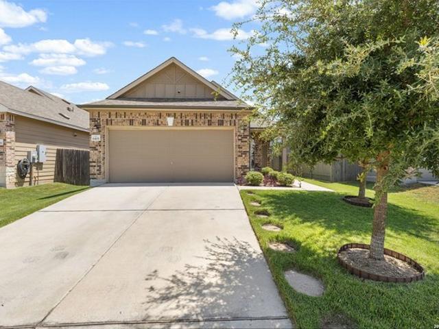 6405 Wagon Spring St, Del Valle, TX 78617