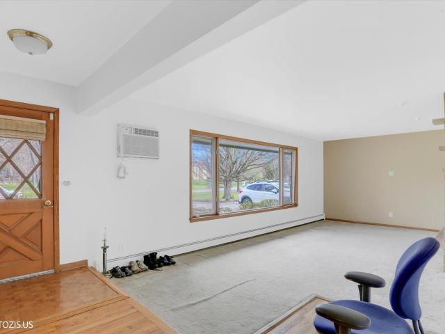 6405 Walkup Ln, Crystal Lake, IL 60012 | Compass