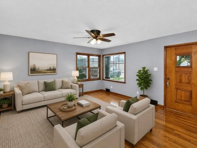 6406 SW 16th St, Des Moines, IA 50315