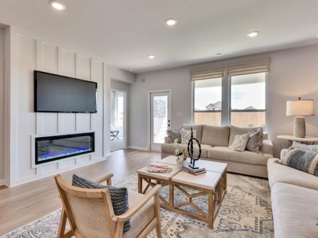 6406 Smarty Jones Ln, Buda, TX 78610 | MLS #5574 | Compass