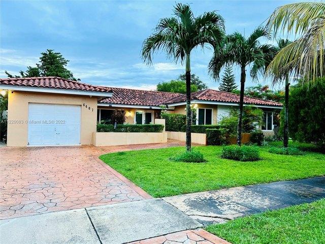 6407 NW 199th Ln, Hialeah, FL 33015