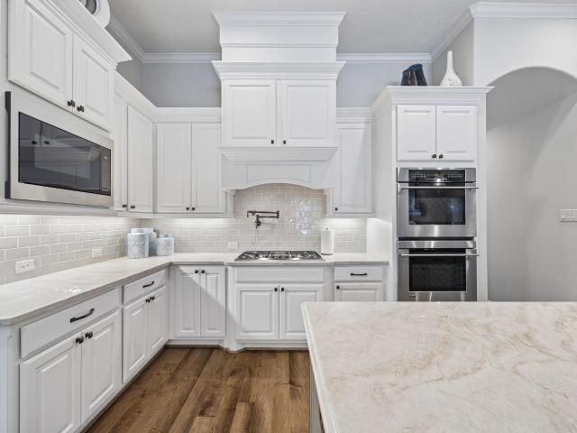 6407 Dexter Bluff Court
