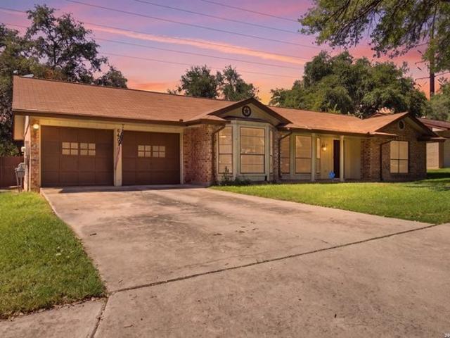 6407 Red Jacket Dr, Leon Valley, TX 78238