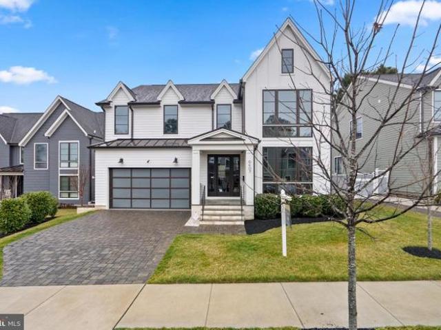 6407 19th St N, Arlington, VA 22205