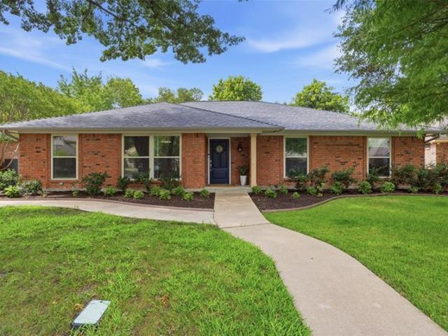 6409 Country Day Trl, Benbrook, TX 76132