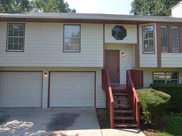 6409 Eastbriar Dr, Lithonia, GA 30058