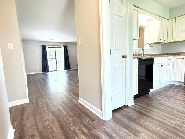 6400 Meadow View Dr, Raleigh, NC 27609 | MLS #10156 | Compass
