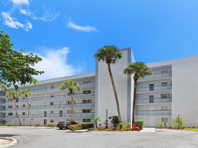 6400 NW 2nd Ave Apt 321, Boca Raton, FL 33487