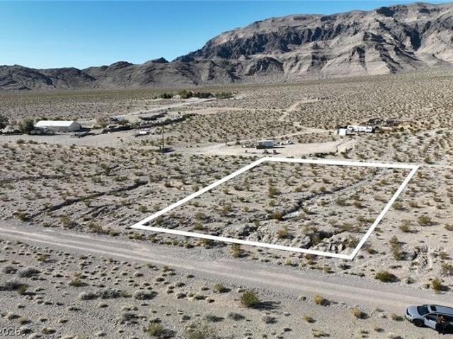 6400 N Alcove Ln, Pahrump, NV 89060