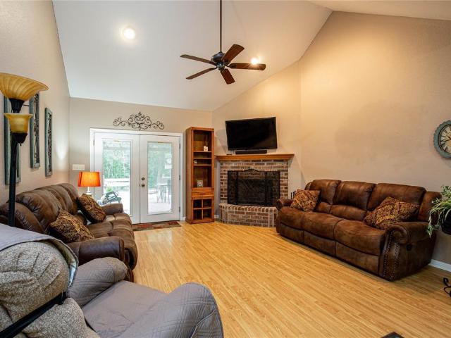 6400 Avon Drive