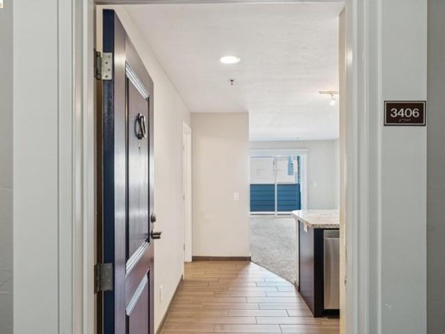 6400 Christie Ave Apt 3406, Emeryville, CA 94608