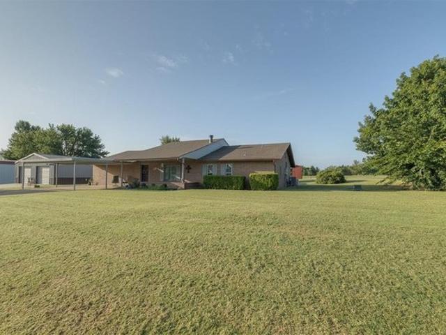 6400 E Etowah Rd, Noble, OK 73068