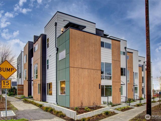 6400 Fauntleroy Way SW