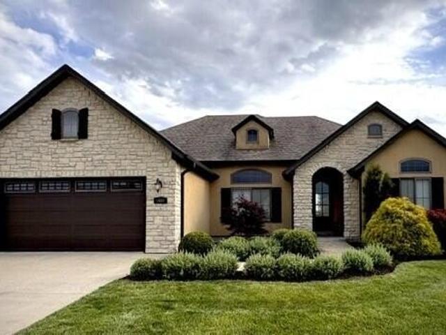 6400 Shallow River Dr, Columbia, MO 65201