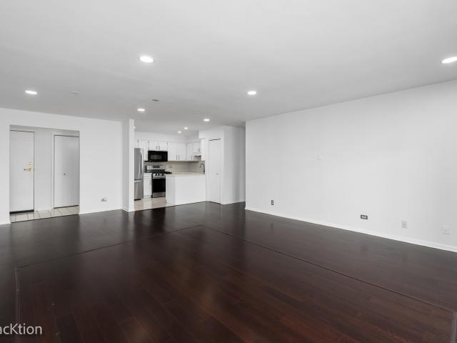 6400 W Belle Plaine Avenue # 509