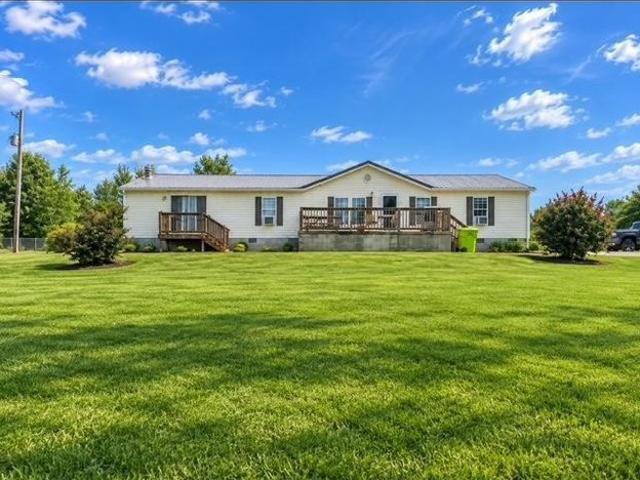 6401 MT Zion Rd, East Bernstadt, KY 40729