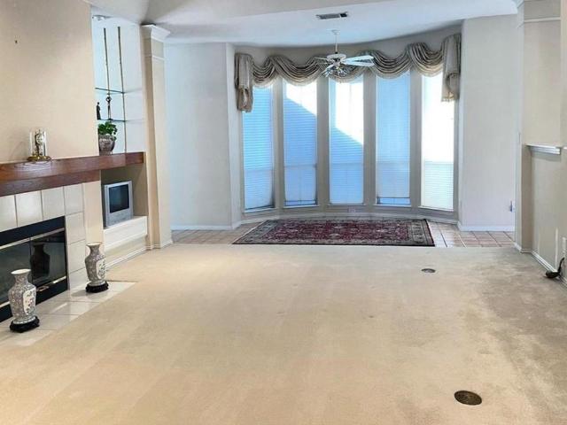 6401 Dakota Drive
