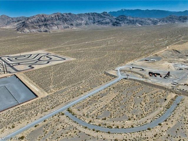 6401 E Crazyhorse St, Pahrump, NV 89061