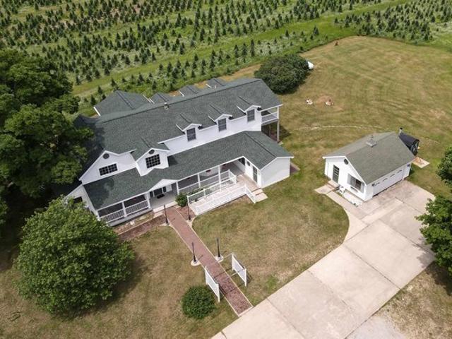 6401 E M 113, Kingsley, MI 49649