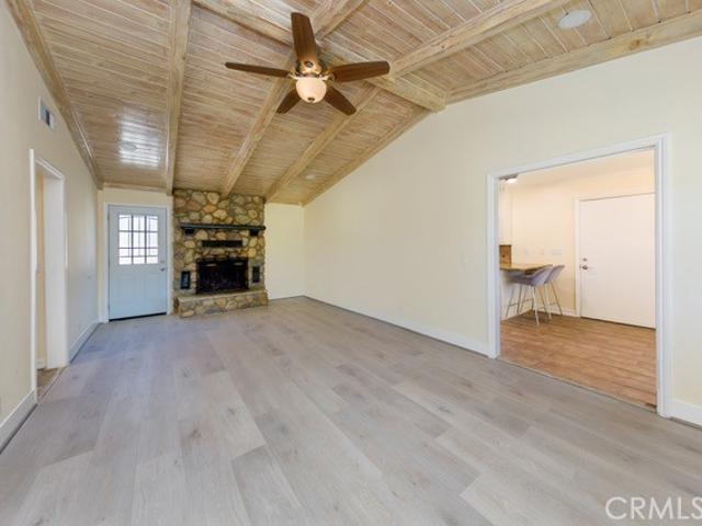 6401 Hubbard