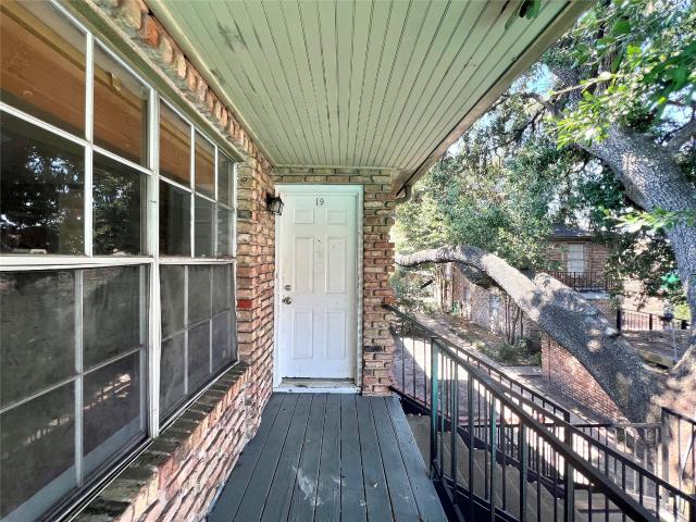 6401 Skyline Drive 19