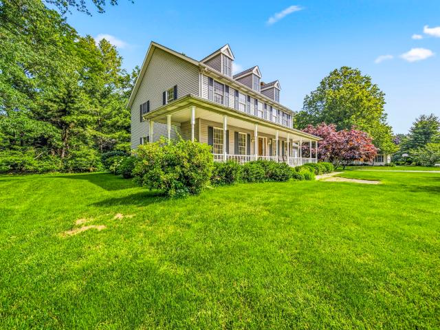 6402 downhill drive