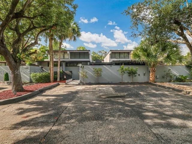 6402 Windmill Gate Rd, Miami Lakes, FL 33014