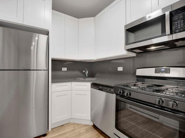 6403 N Wayne Avenue # 2C