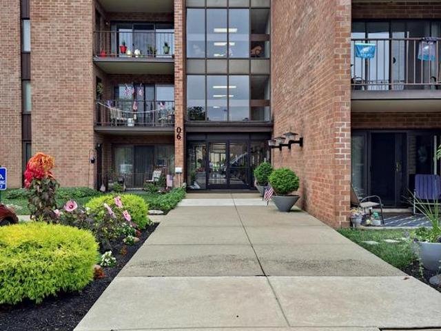 6403 00 Delaire Landing Road # 403