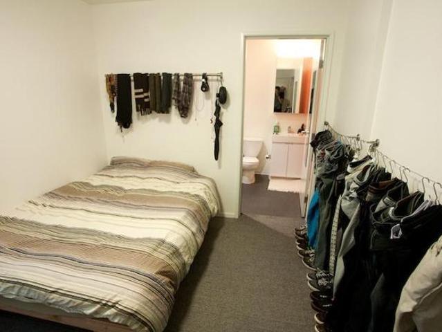 $640 / 1br Skybox sublet for the summer master bedroom campus map