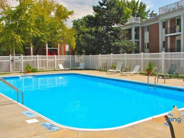 $640 / 2br Two bed Apartments With Great April Special! Westwood Apartments map