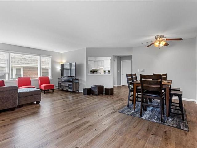 640 650 Colonial Ln 2 Bedroom Apartment for Rent at 640 Colonial Ln, Des Plaines, IL 60016