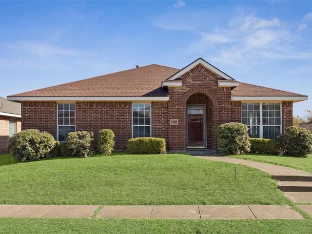 640 Canyon Pl, DeSoto, TX 75115 | MLS #21127 | Compass
