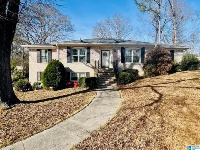 640 CROSSCREEK TRL, PELHAM, AL 35124 Single Family Residence F.