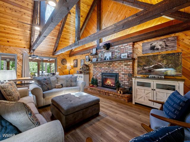 640 Apache Lane