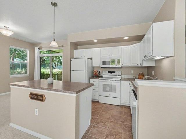 640 Gooseberry Dr Unit 806, Longmont, CO 80503