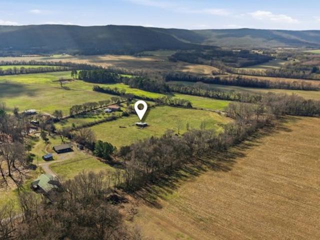 640 Dotson Cemetery Rd, Decherd, TN 37324