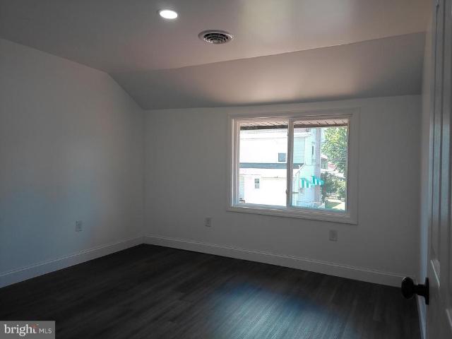 640 E Chestnut Street # 1