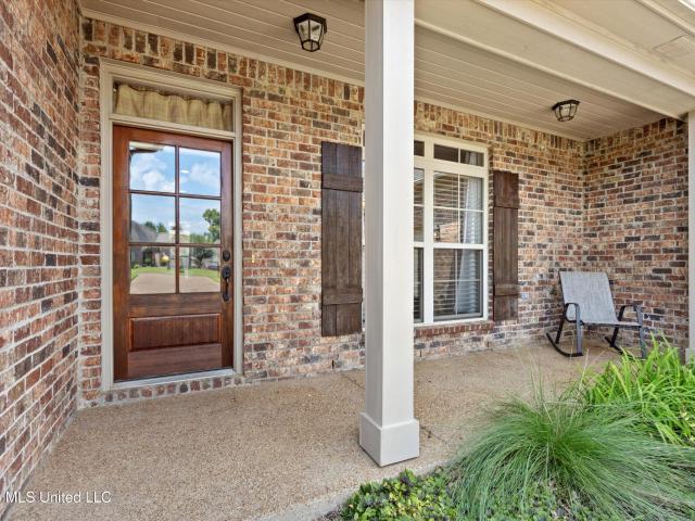 640 Kaleas Way Cove