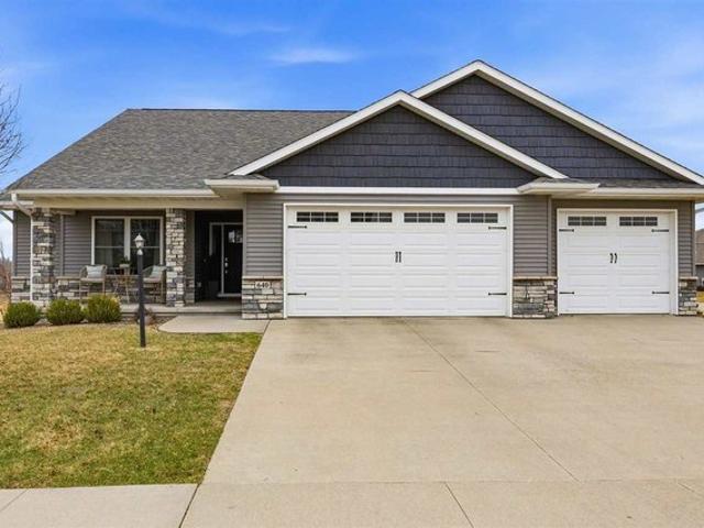 640 Hemingway Dr, North Liberty, IA 52317