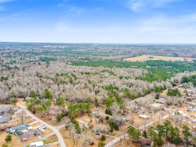 640 Lake Livingston Boulevard