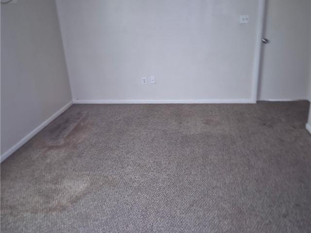 640 Lakeside Drive 8